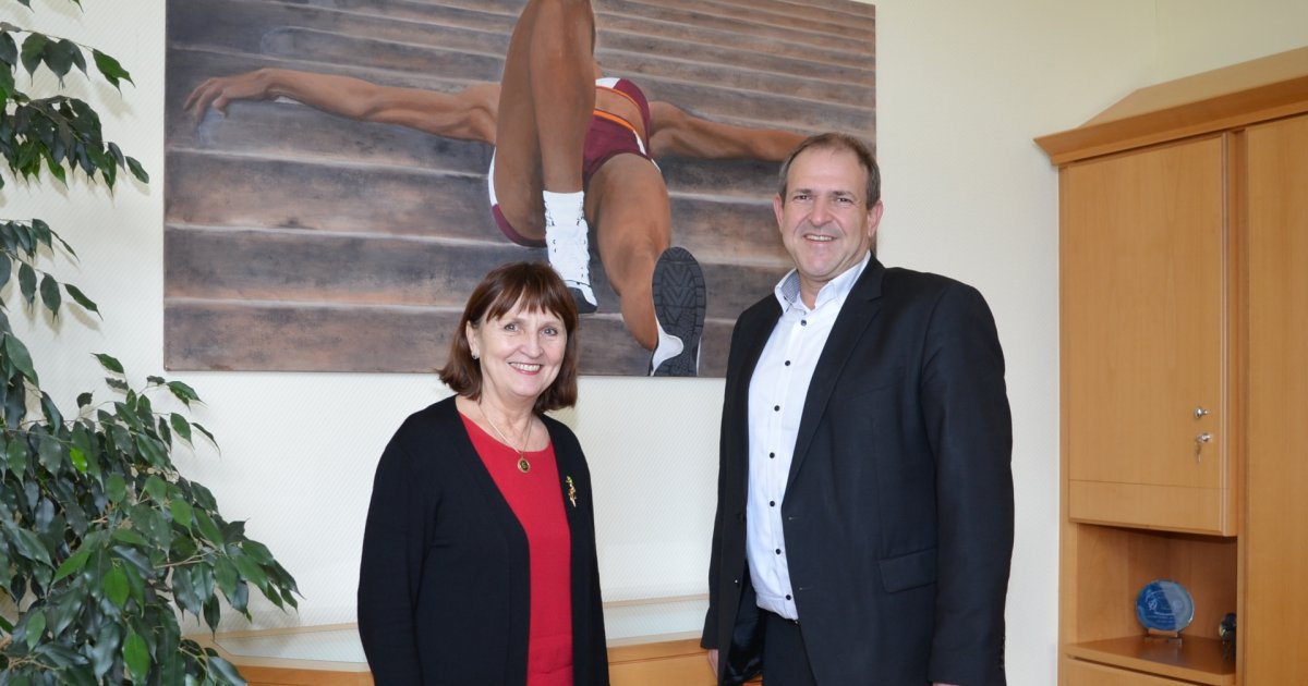 ‚Sportlerin‘ bleibt im OB-Büro | Stadt Idar-Oberstein